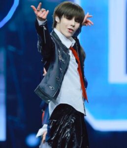 「SMTOWN LIVE 2025」で練習生を公開！元Big Hit練習生「JJ」登場で話題に - マジャヨ